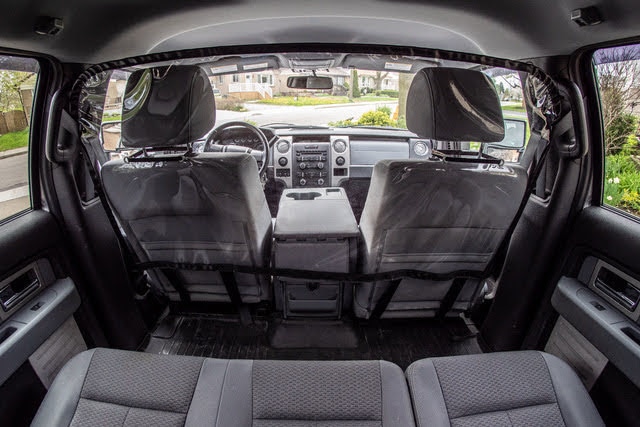 DIVIDE-IT Universal Vehicle Divider | Canadian Tire