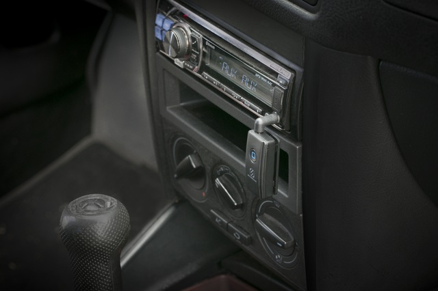 Scosche Universal Bluetooth Wireless Remote Receiver, Hands Free, Audio ...