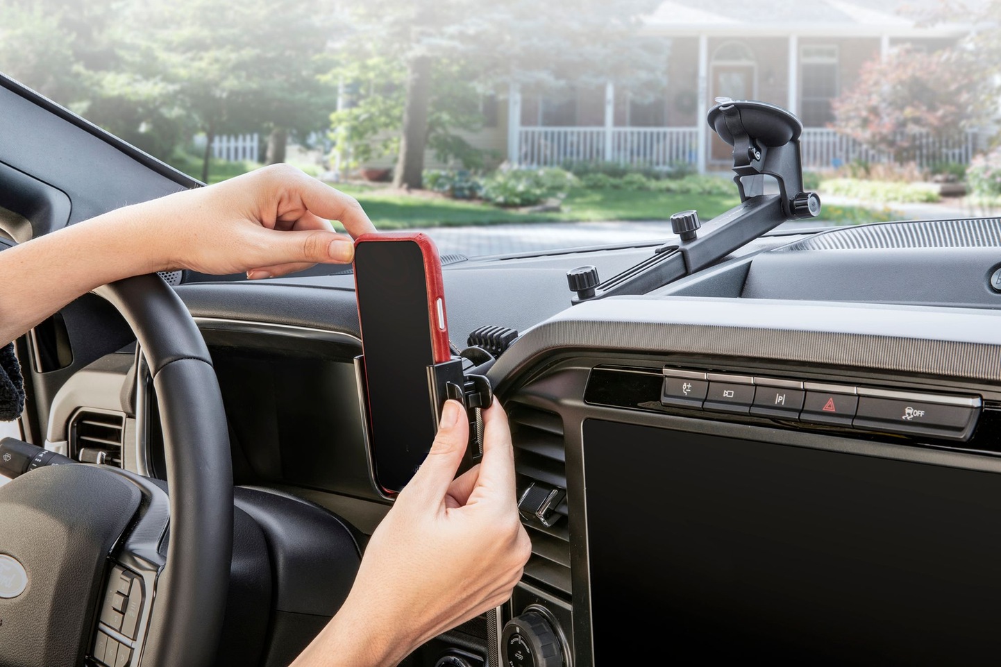 Fixation sur pare-brise pour téléphone Weathertech | Canadian Tire