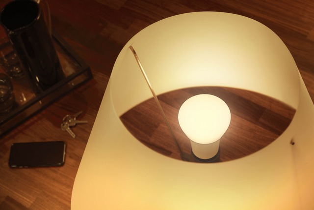 Philips Hue A19 Smart Bluetooth Dimmable LED Light Bulbs, 840 Lumens ...