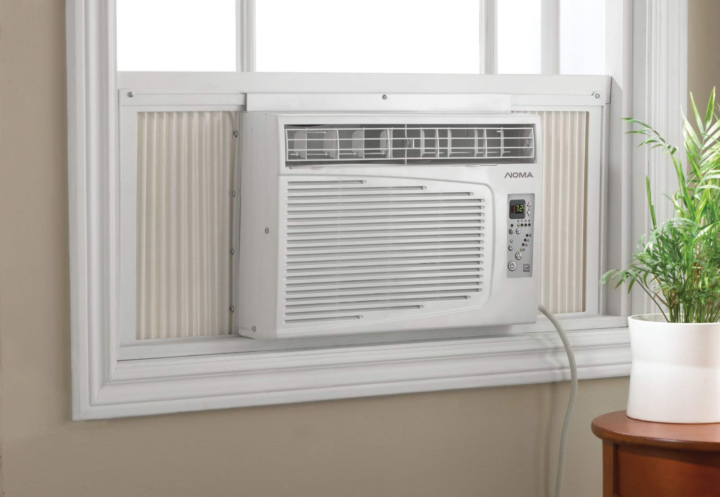 Garrison 5200 BTU Window Electric Air Conditioner | Canadian Tire
