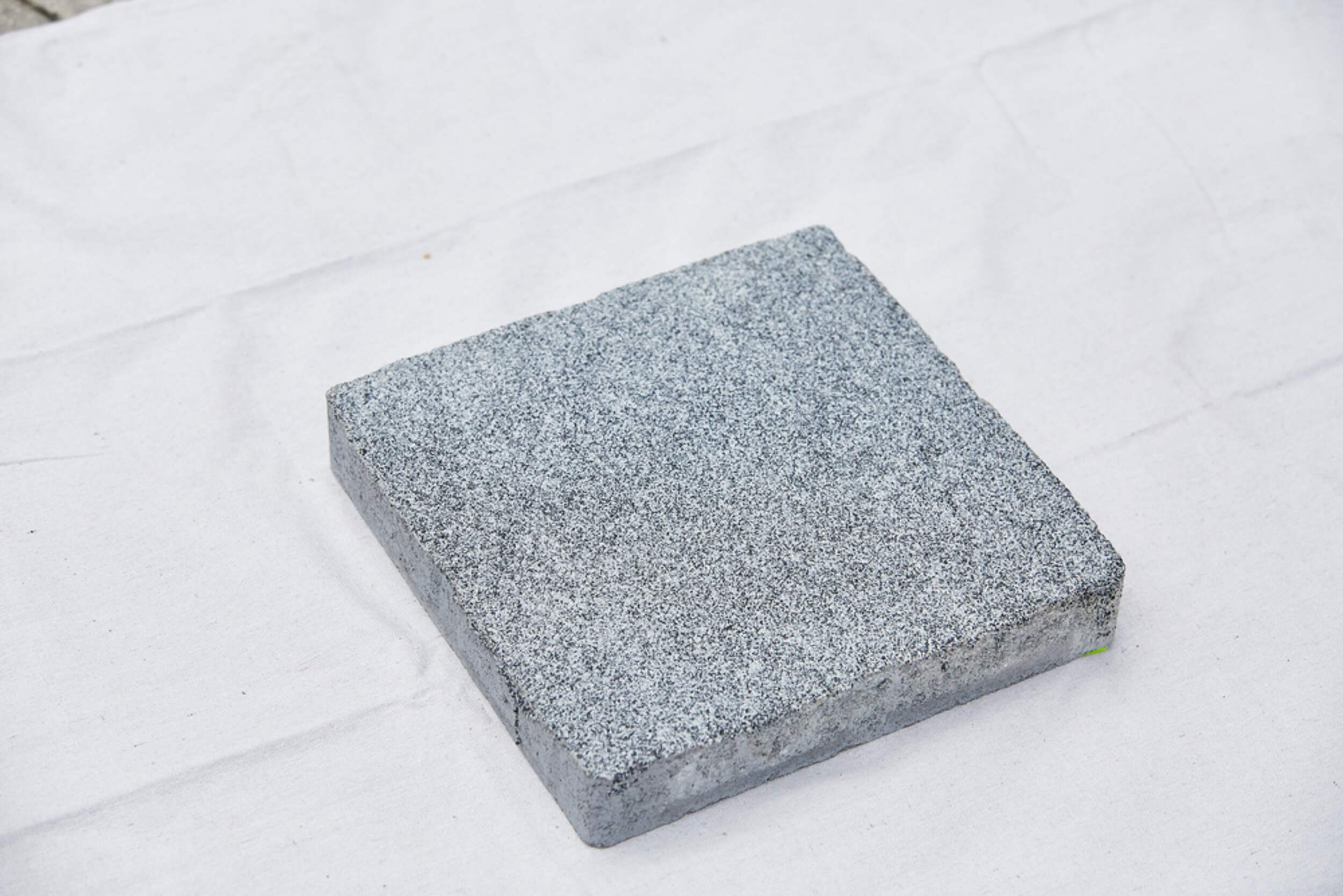 Rust-Oleum Stoneffects Decorative Quartz Stone & Concrete Coating Paint ...