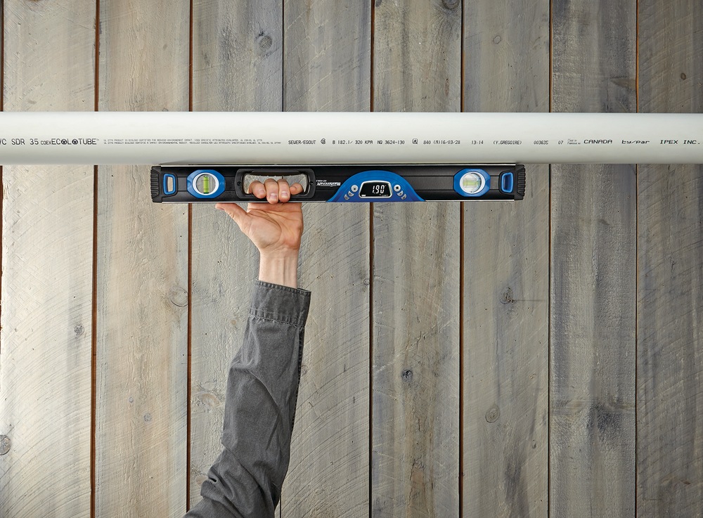 Mastercraft Aluminum Digital Spirit Level with Backlit LCD, 24-in ...