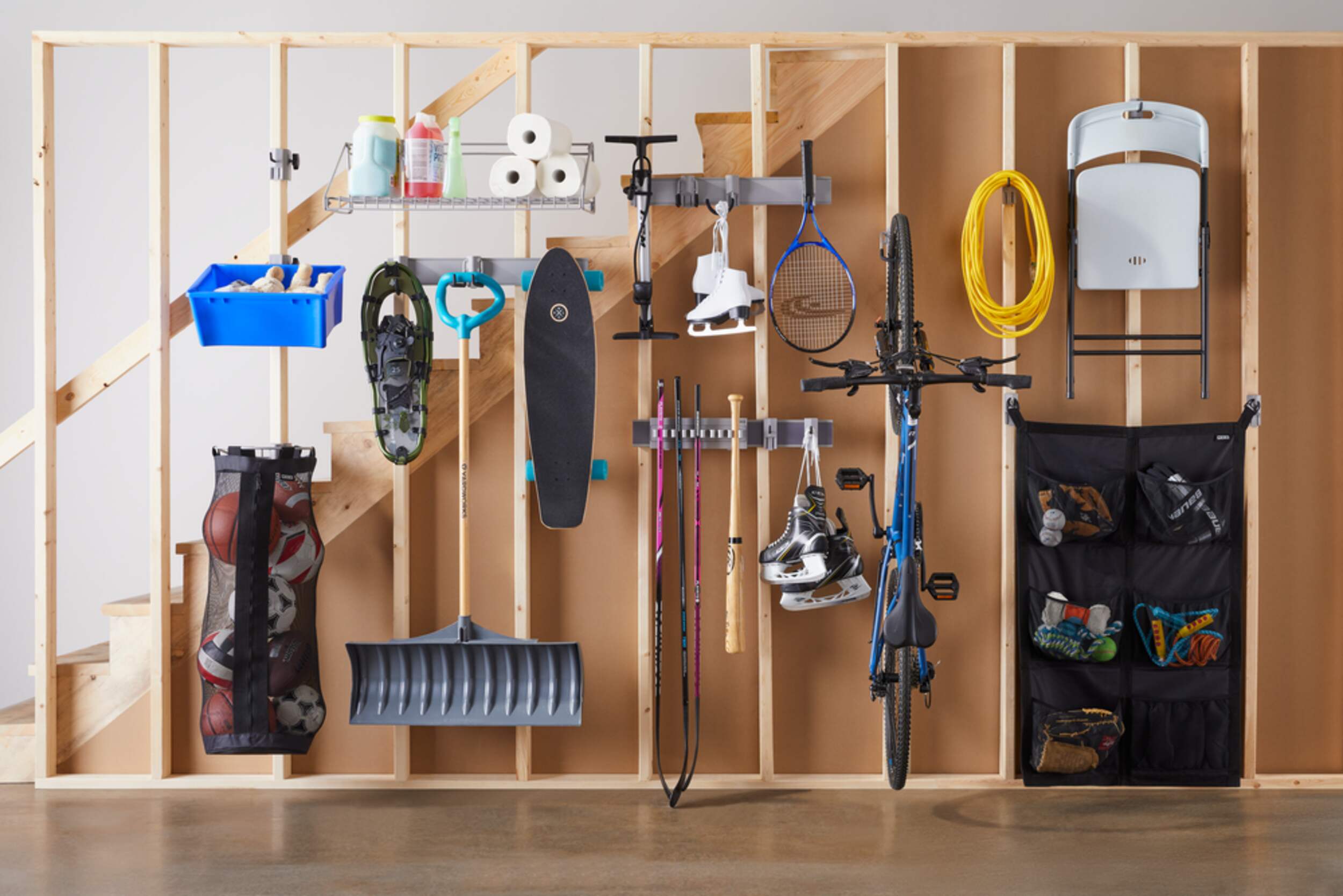 Mastercraft MOD Wall Organization Starter Kit, 9-pc, 2 Wall Tracks & 7 ...