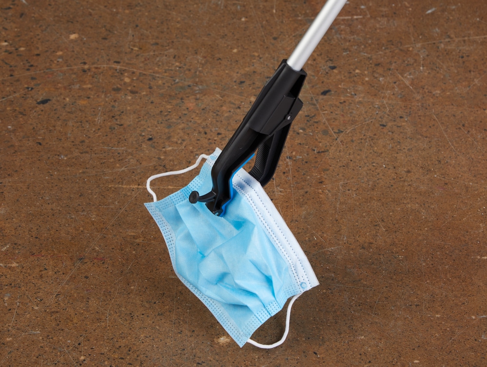 Mastercraft Reacher Grabber Tool/Reaching Aid Tool, 28-in | Canadian Tire