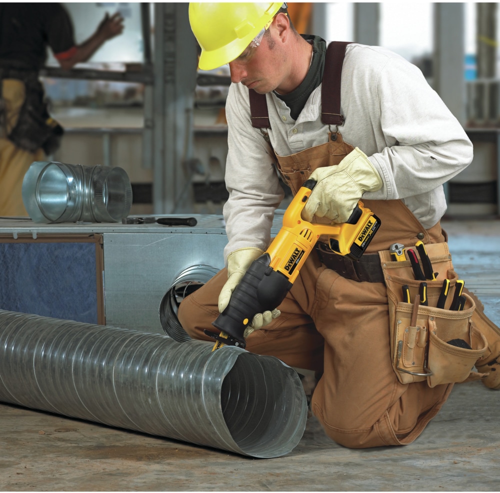 DEWALT DCS380B 20V MAX Lithium-Ion Variable Speed Cordless ...