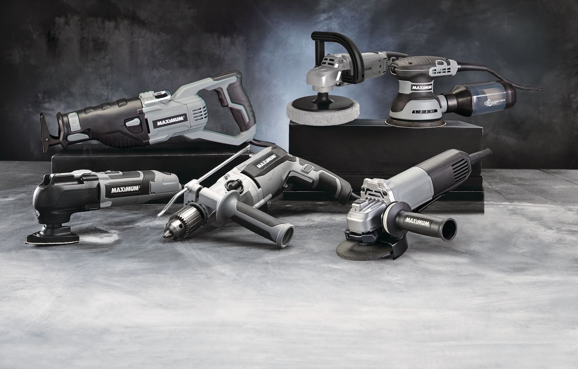 MAXIMUM 8.5A Corded Variable Speed Hammer Drill with Keyed Chuck Auxiliary Handle 1 2 in Canadian Tire