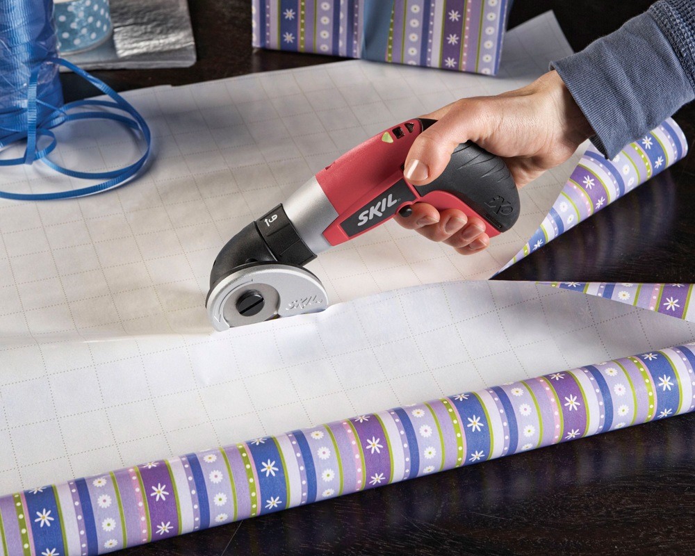 SKIL iXO 4V Li-Ion Max Palm-Sized Cordless Screwdriver with Cutter ...