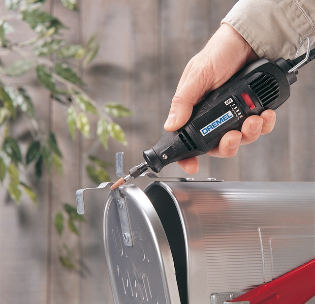 Meule à aiguiser/affûter le métal en oxyde d'aluminium Dremel 953 pour ...