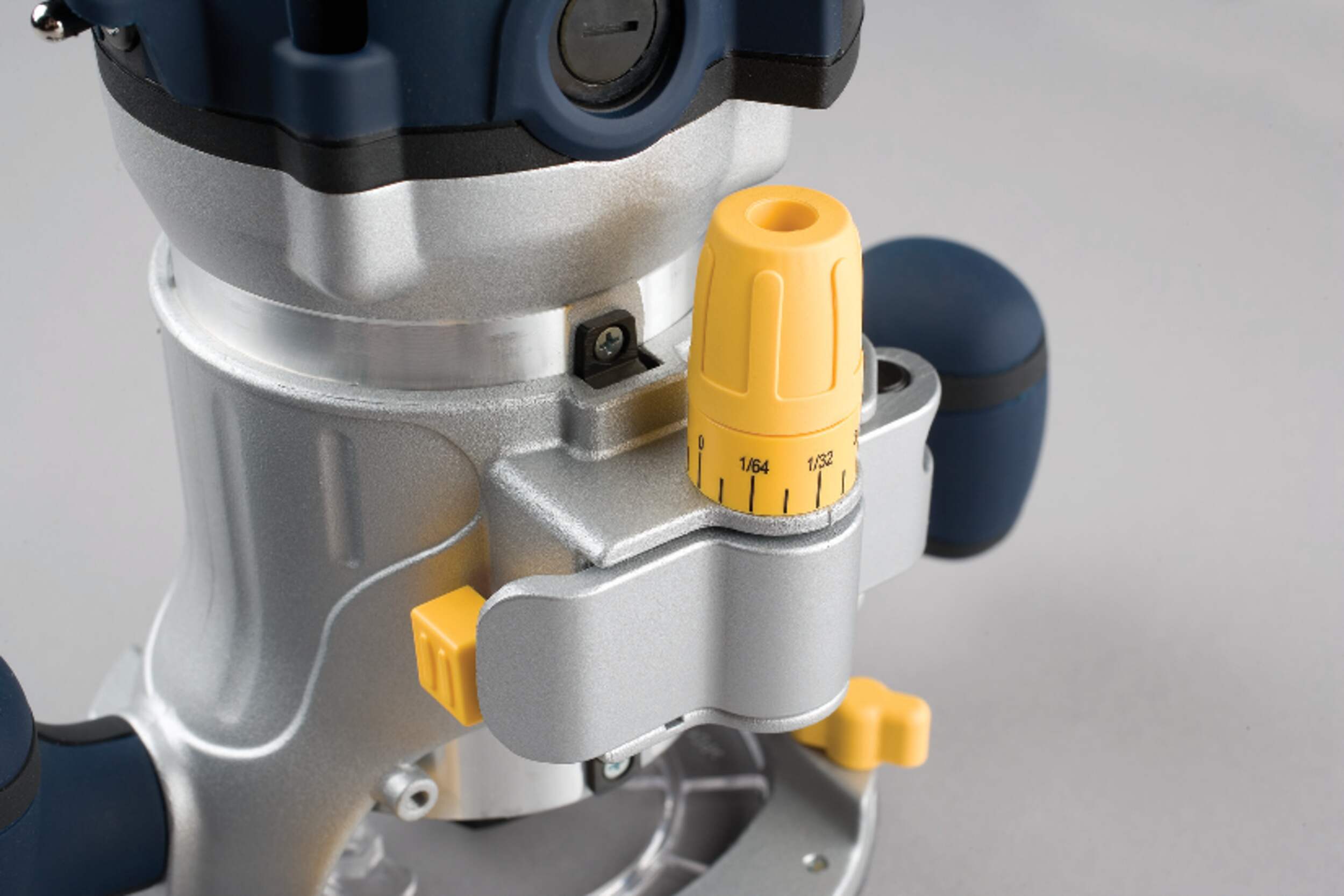 Mastercraft 9.5A Single Speed 1-3/4 HP Corded Fixed Base Router with ...