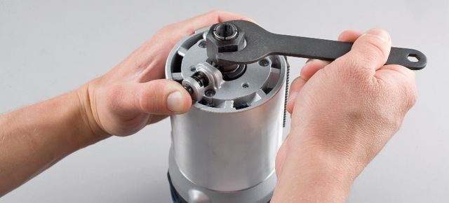 Mastercraft 9.5A Single Speed 1-3/4 HP Corded Fixed Base Router with ...