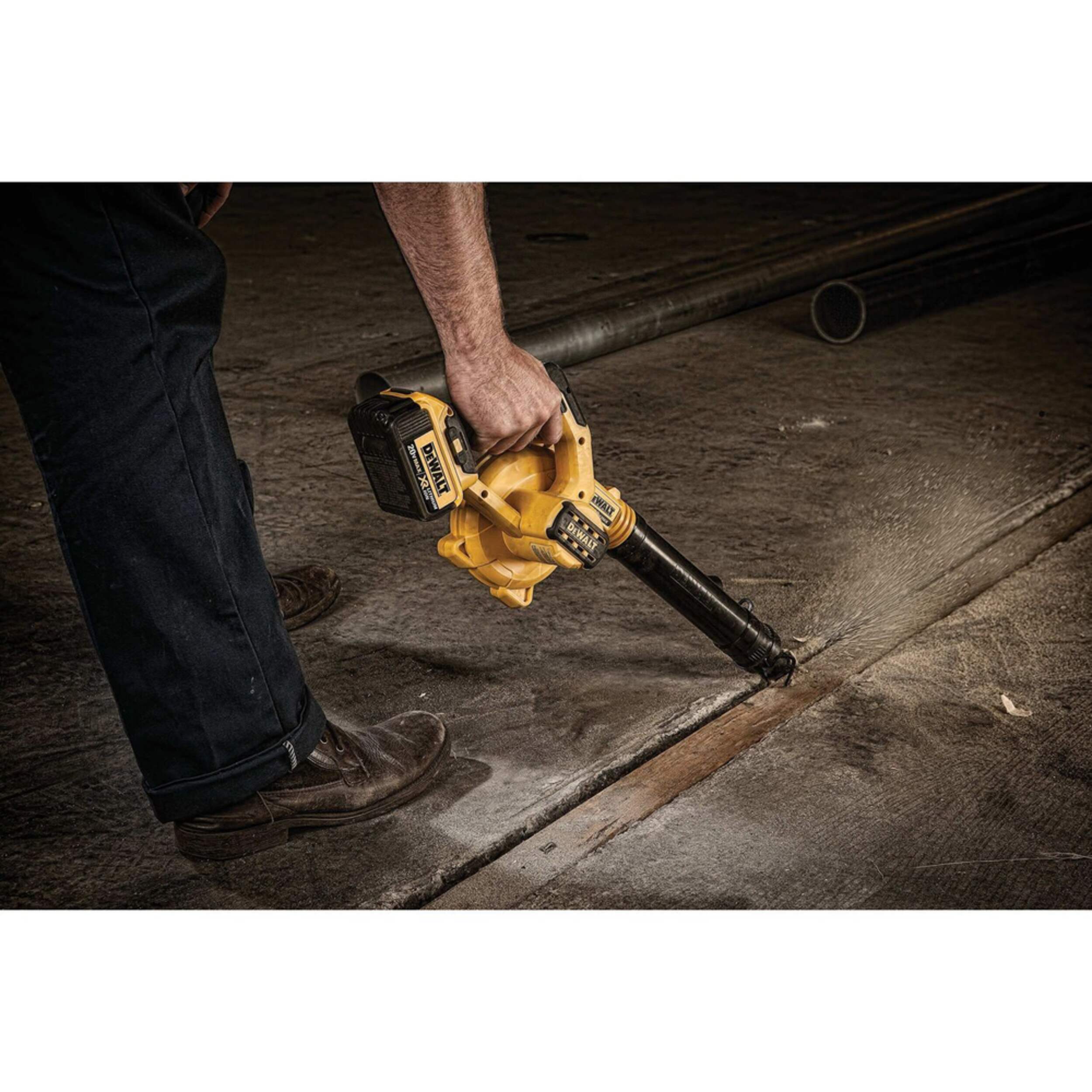 DEWALT DCE100B 20V MAX Compact Jobsite Blower, Tool Only | Canadian Tire