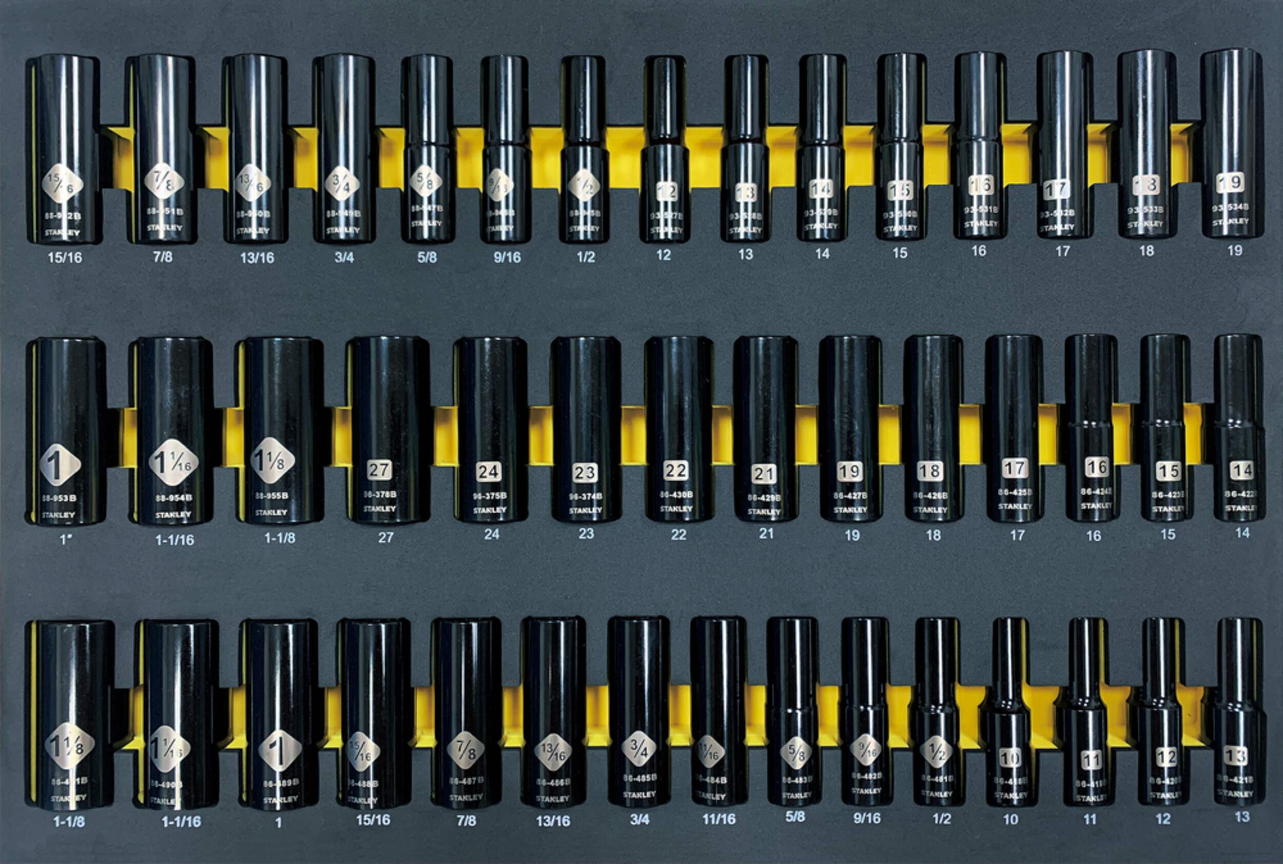 Stanley Professional Grade Black Chrome Socket Set, SAE/Metric, 427-pc ...