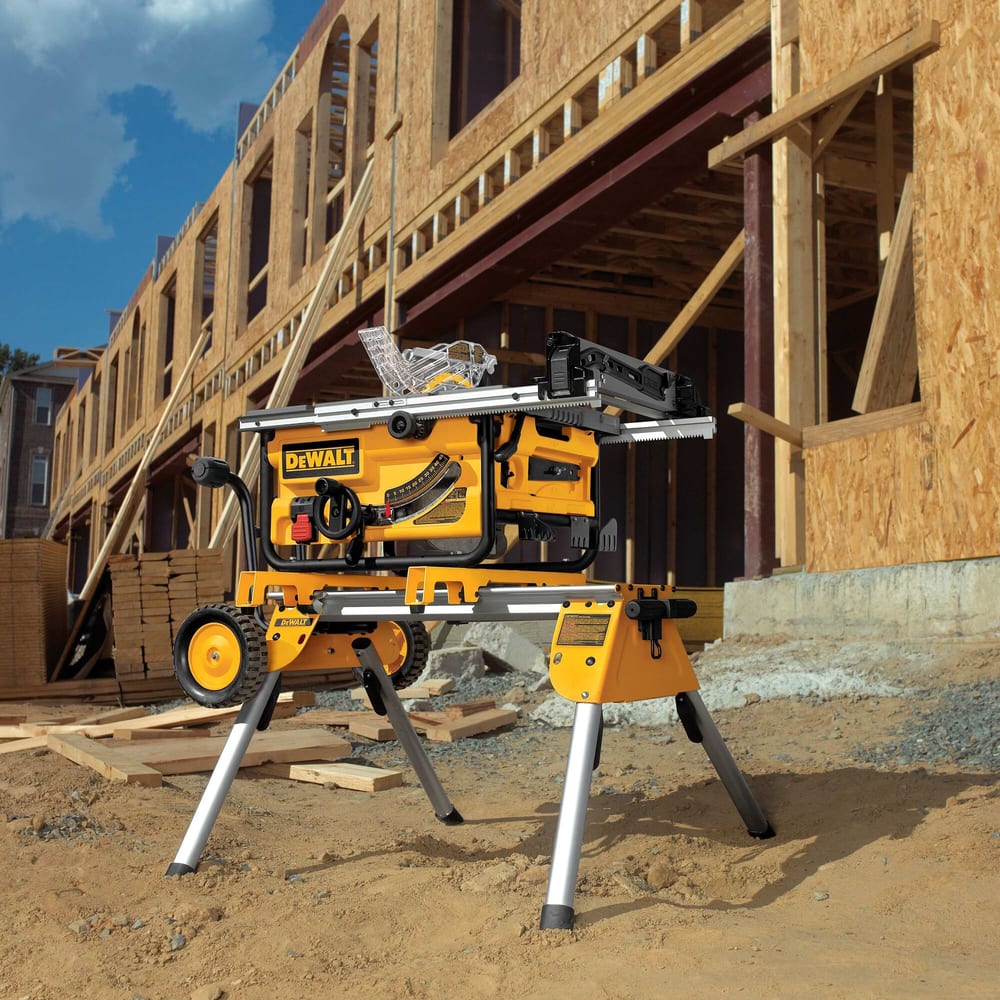 DEWALT DW7440RS Universal Rolling Table Saw Stand | Canadian Tire DEWALT DW7440RS Universal Rolling Table Saw Stand | Canadian Tire