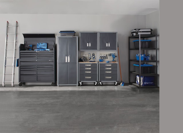 Mastercraft Tool Chest w/ 6 Drawers, Power Bar w/ USB, Black, 52-in ...
