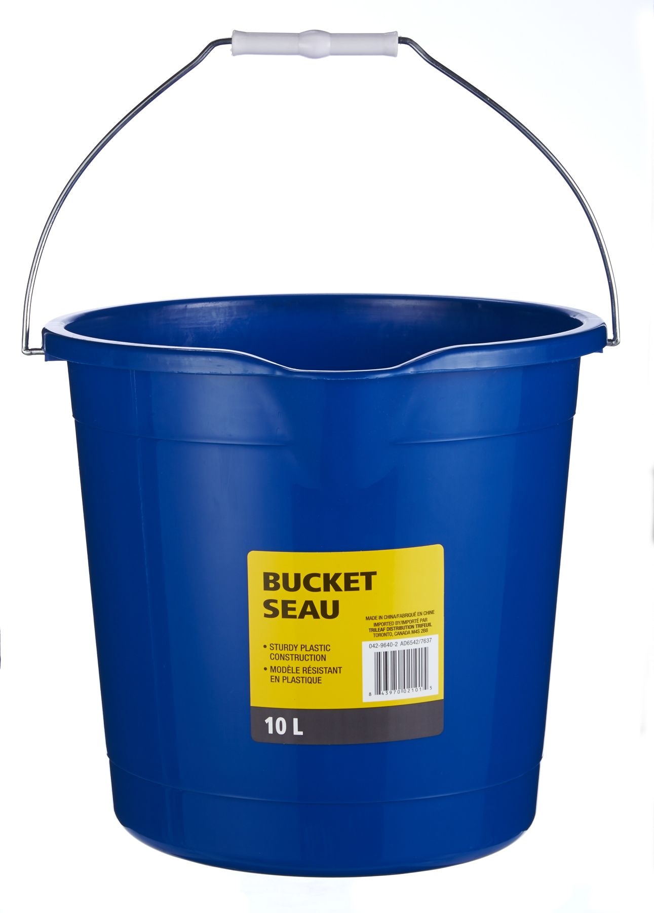 Plastic Blue Lightweight Pail / Bucket with Spout, 10L | Canadian Tire