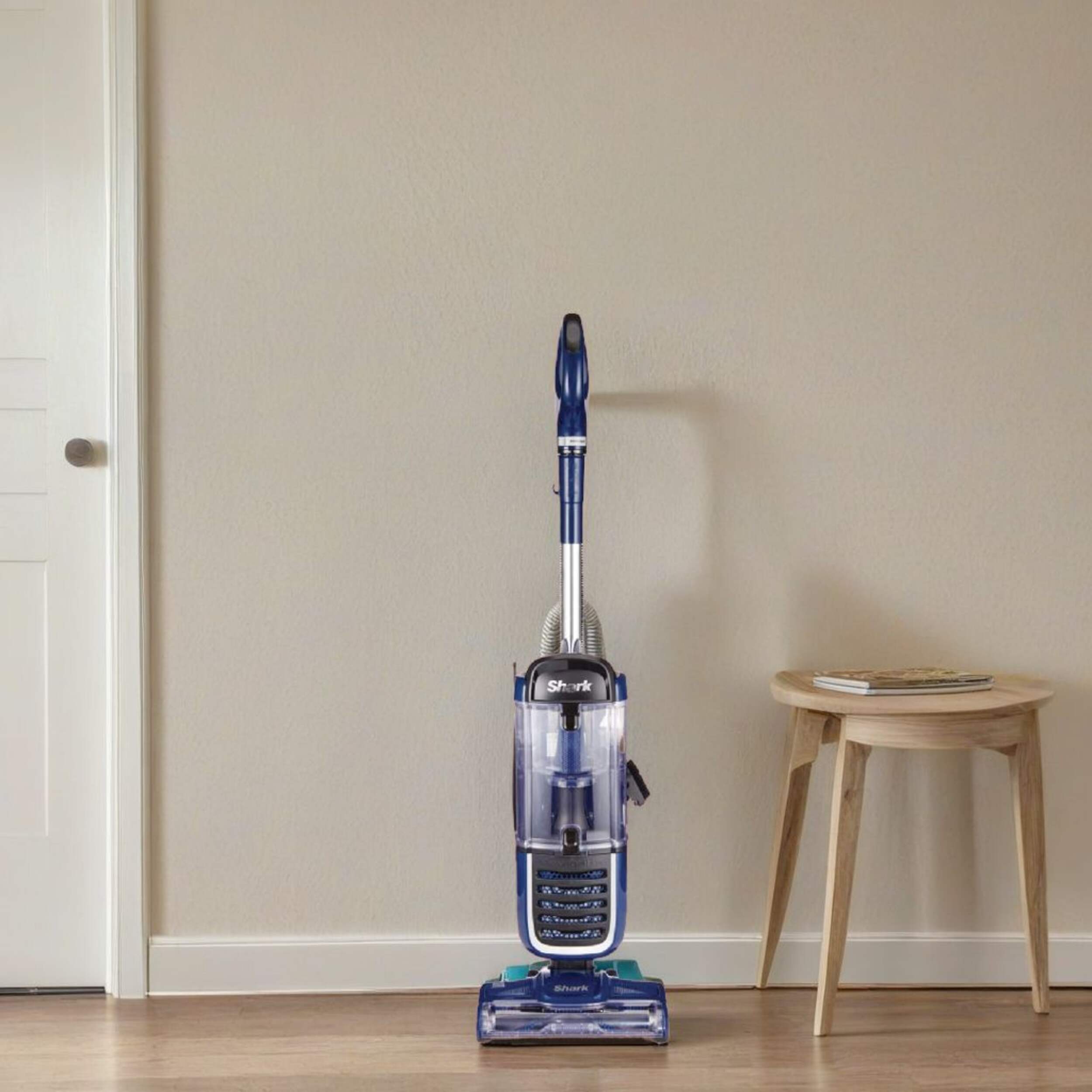 Shark Navigator® Swivel Pro Complete Corded Upright Vacuum Cleaner ...