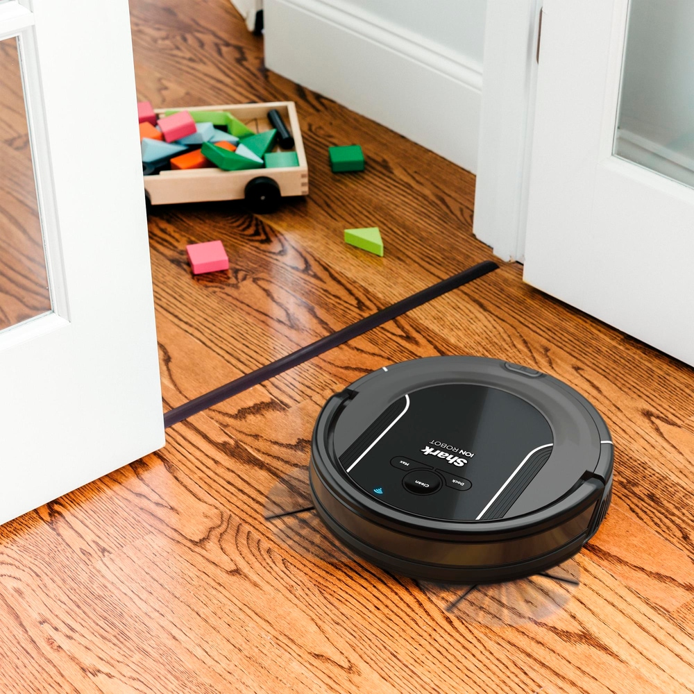 Shark ION™ Robot Vacuum R85 with Wi-Fi | Canadian Tire