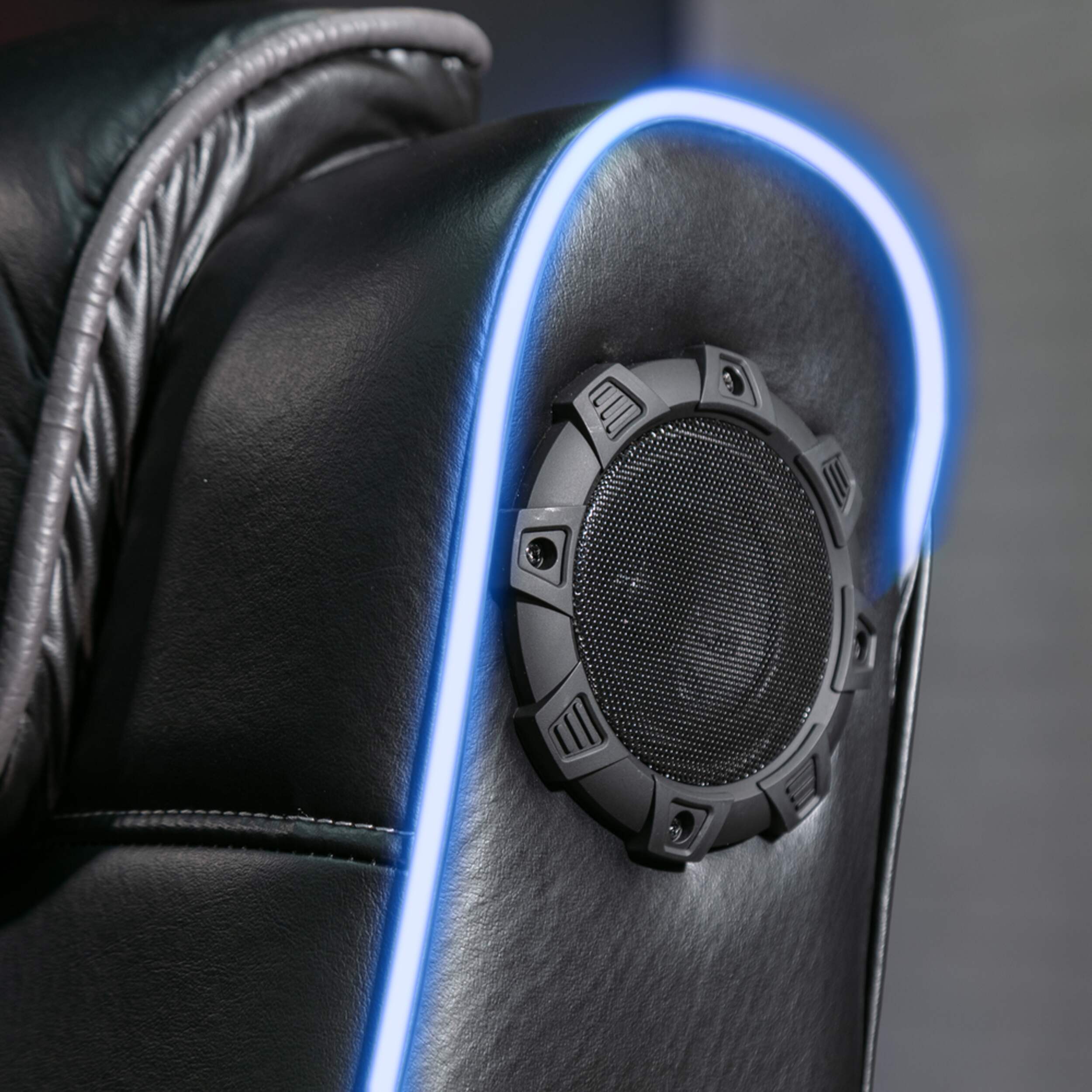 X Rocker EVO Pro 4.1 Pedestal Bluetooth Gaming Chair | Canadian Tire