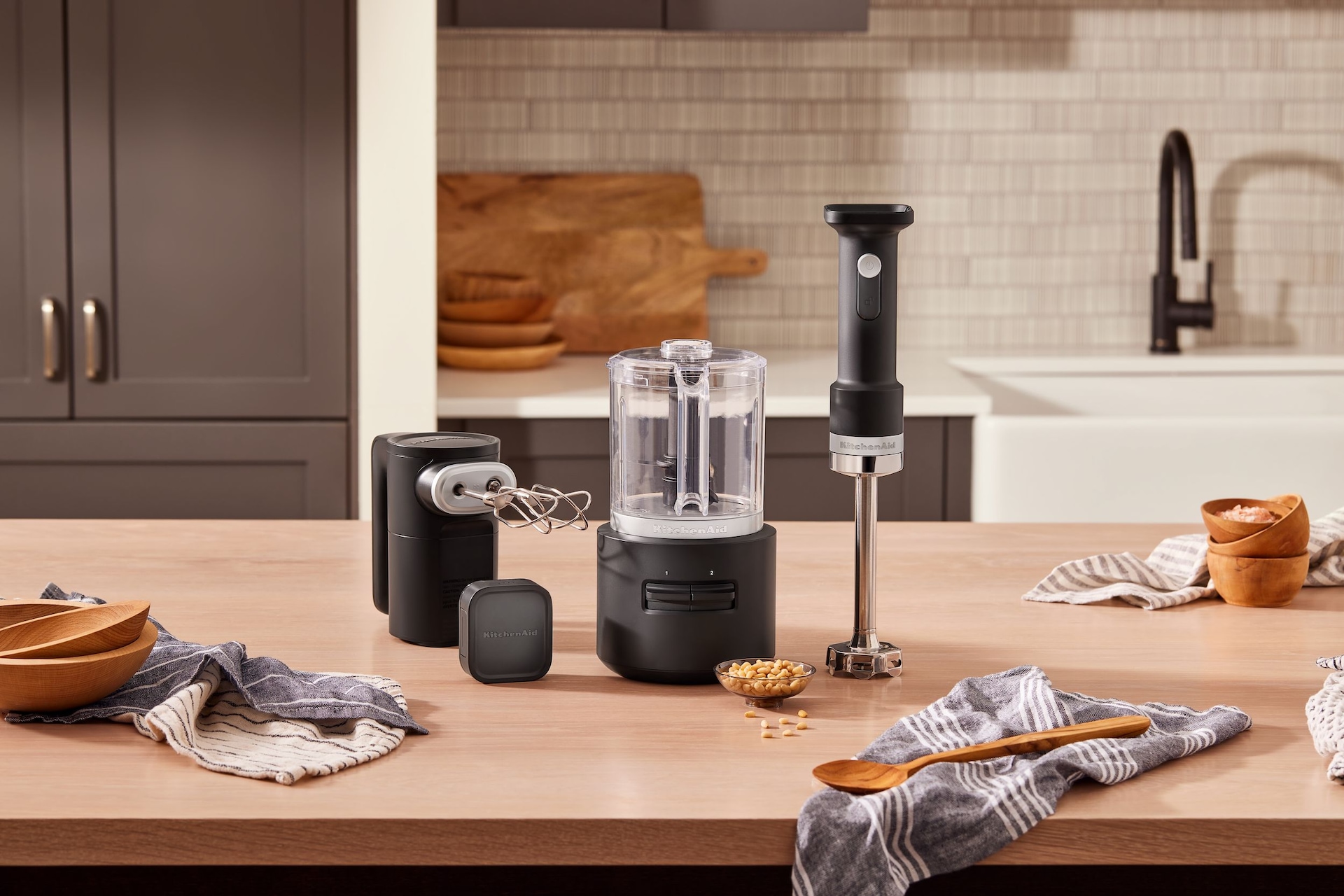 KitchenAid Go Cordless Hand Mixer Battery Included Canadian Tire