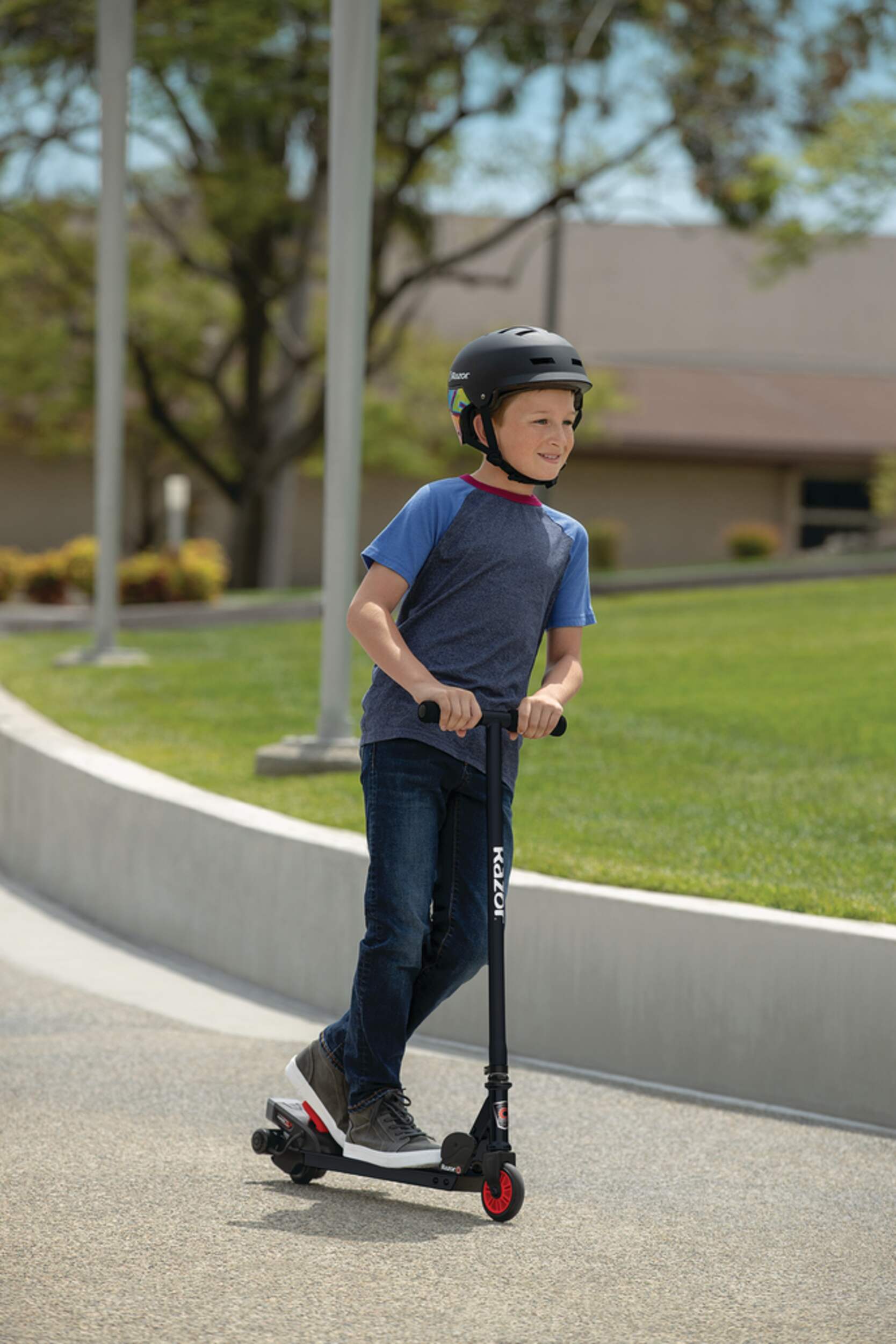 Razor Turbo A Electric Scooter, 16km/h, Kids, Black | Canadian Tire