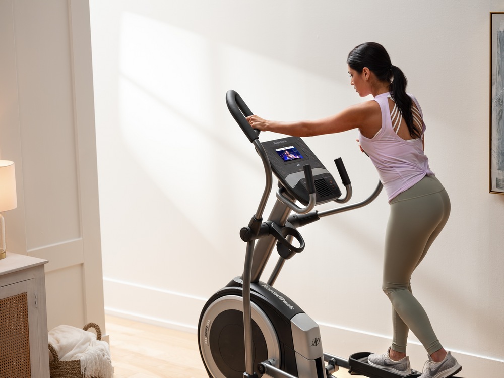 NordicTrack C9.9l - Vélo elliptique adapté à la technologie iFit ...