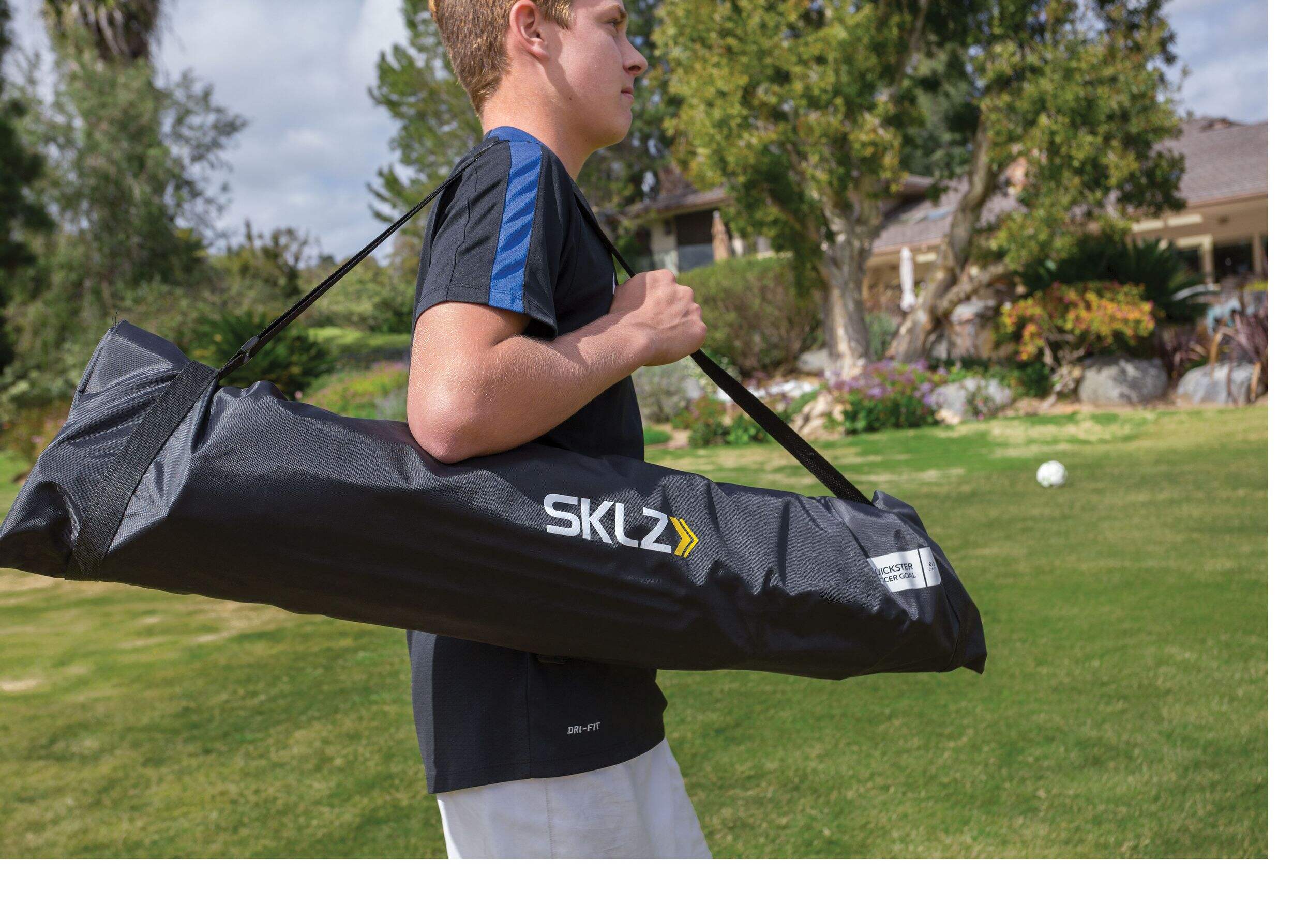 SKLZ Quickster Portable Training Soccer Goal Net with Carry Bag, 8-ft x 5-ft | Canadian Tire