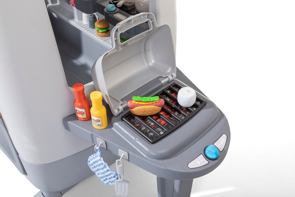 Step2 Camper Playhouse | Canadian Tire