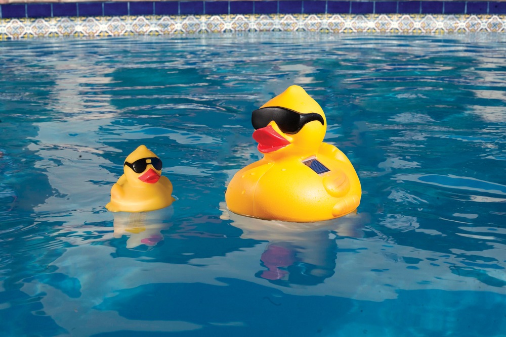 GAME Solar Light Up Duck Pool Chlorinator | Canadian Tire