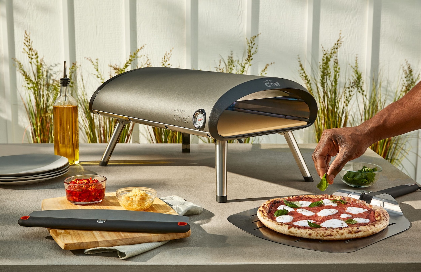 MASTER Chef Tabletop Propane Gas Outdoor Pizza Oven with Cover, 12-in ...