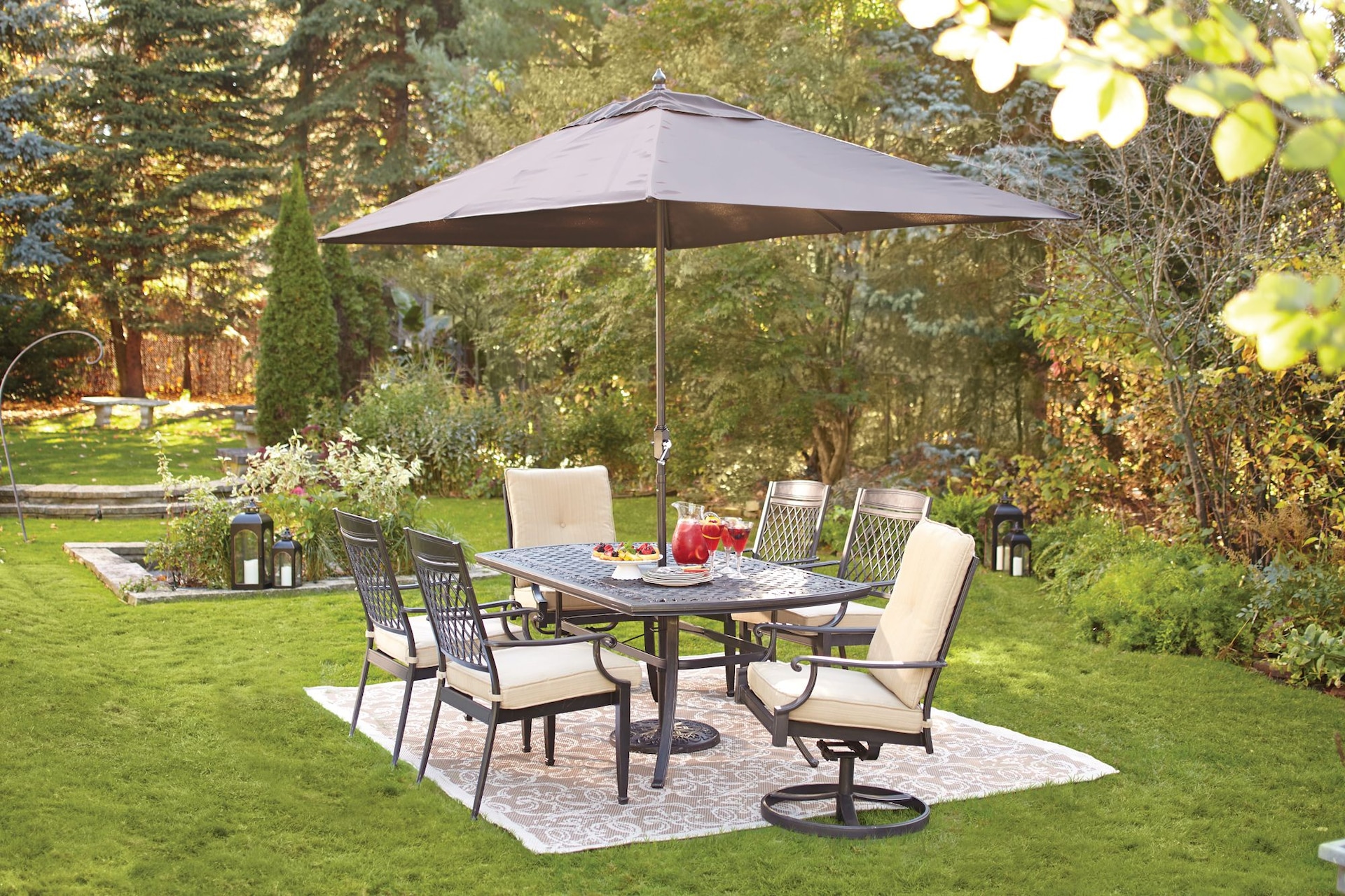 CANVAS Covington Cast Patio Dining Chair