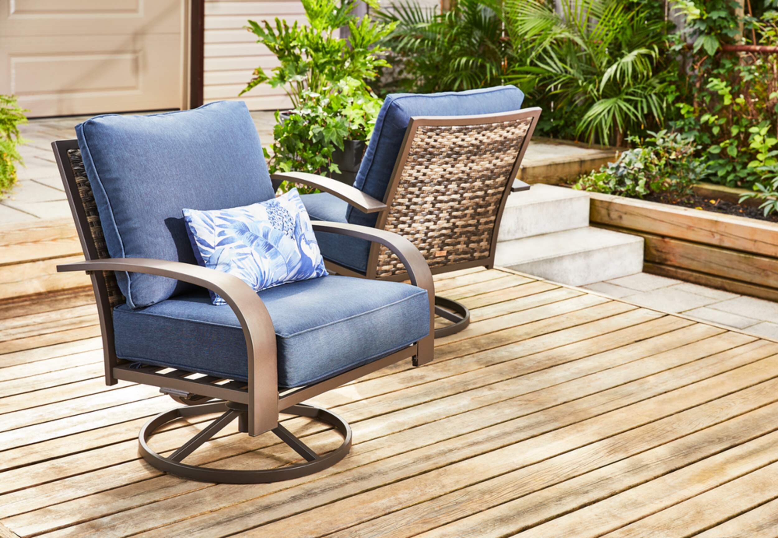 CANVAS Clareview Outdoor Patio Swivel Rocker Chairs, 2-pc | Canadian Tire