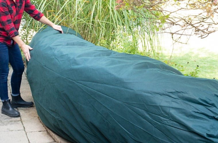 NuVue Frost/Winter Shrub/Plant Protection Cover w/ Ground Spikes, XL, 8 ...