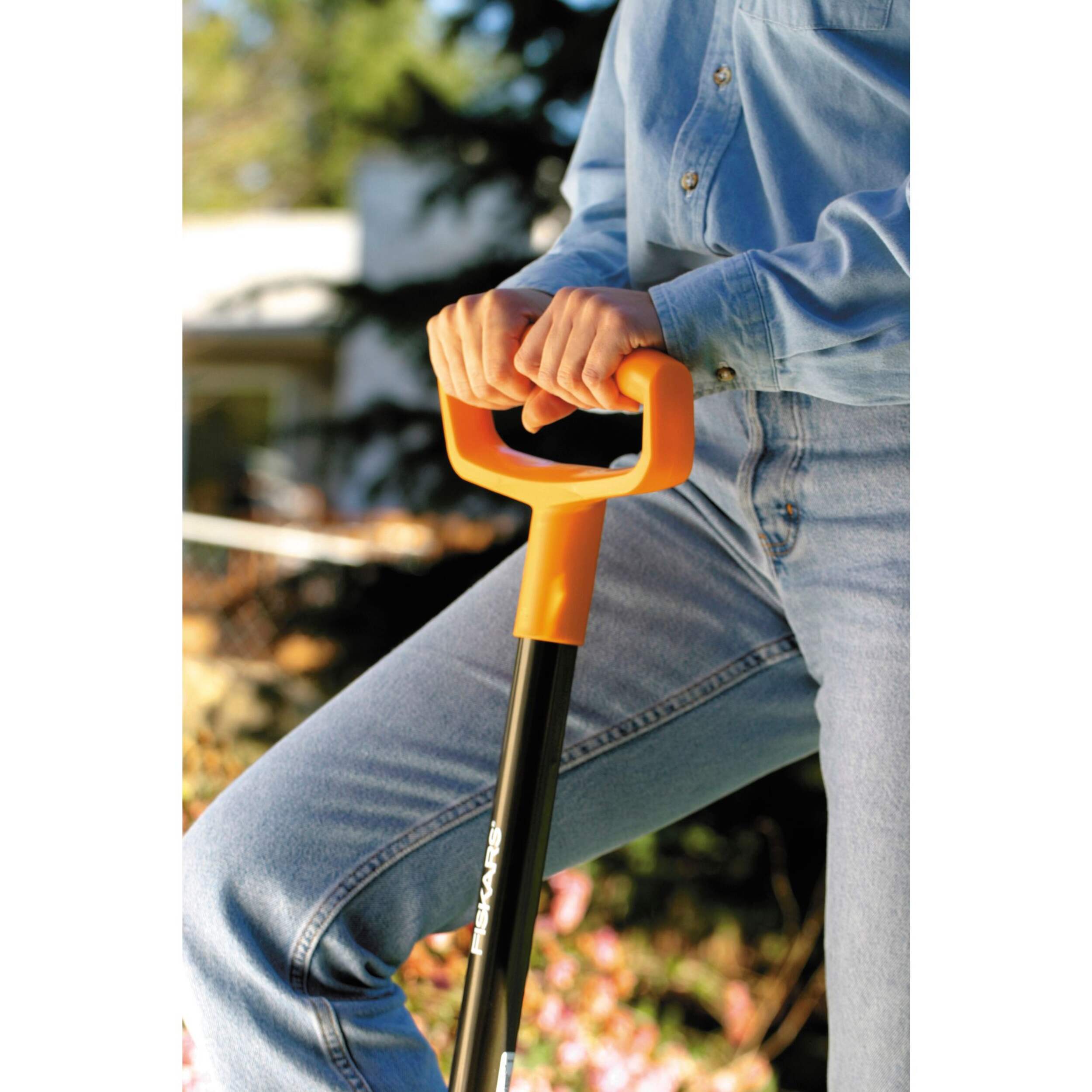 Fiskars Steel D-Handle Digging Shovel | Canadian Tire