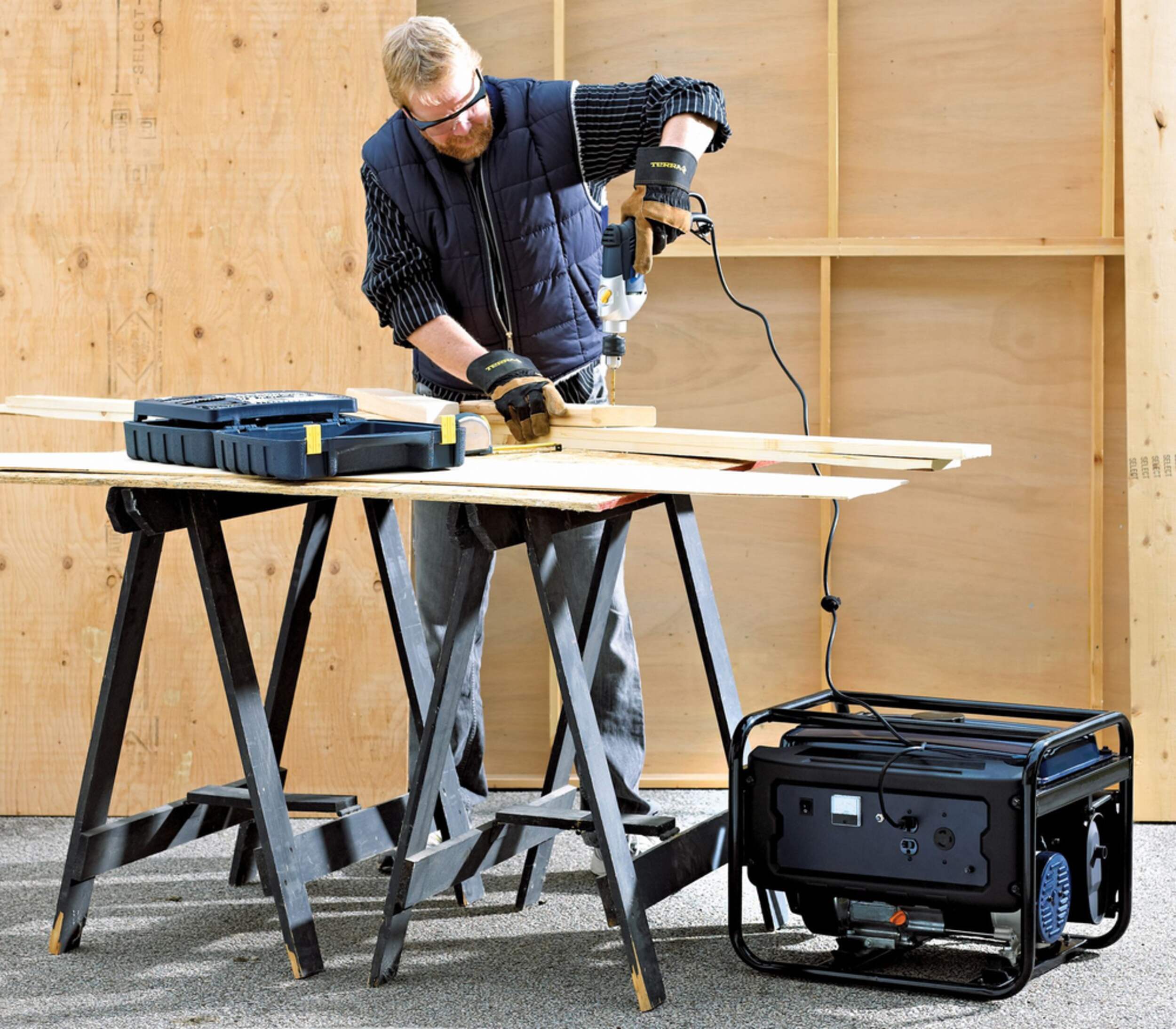 Génératrice Mastercraft 4 temps, 3300/2400W | Canadian Tire