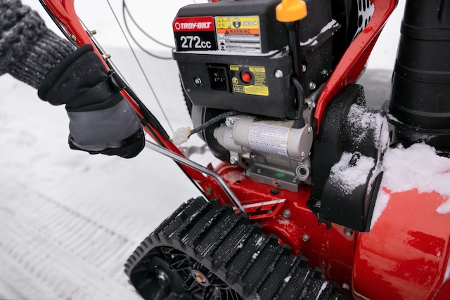 Troy-Bilt Storm Tracker 2890 272cc 2-Stage Track Drive Snowblower, 28 ...
