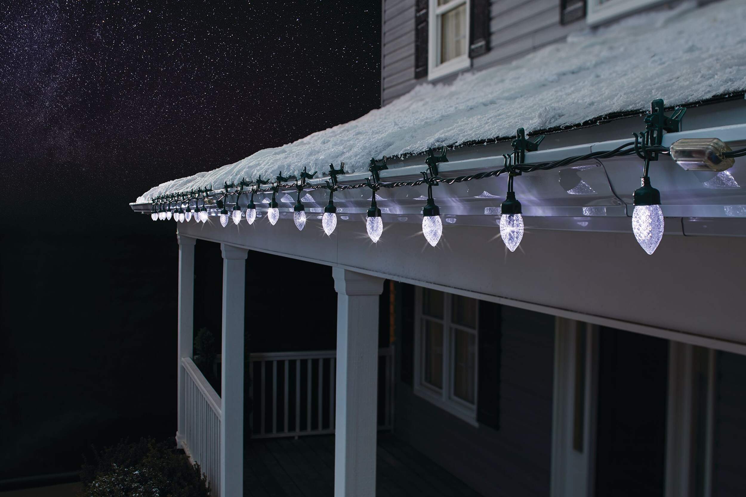 NOMA Northern Shimmer 10 C9 Christmas Lights, 90 LED Lights, Pure White ...