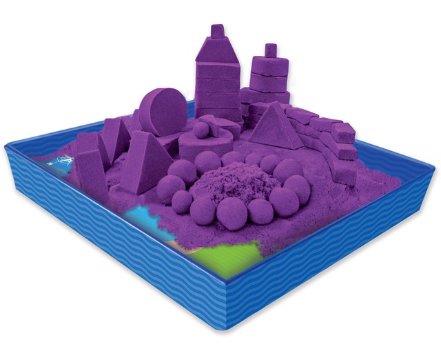 Kinetic Sand Sandbox & Molds | Canadian Tire