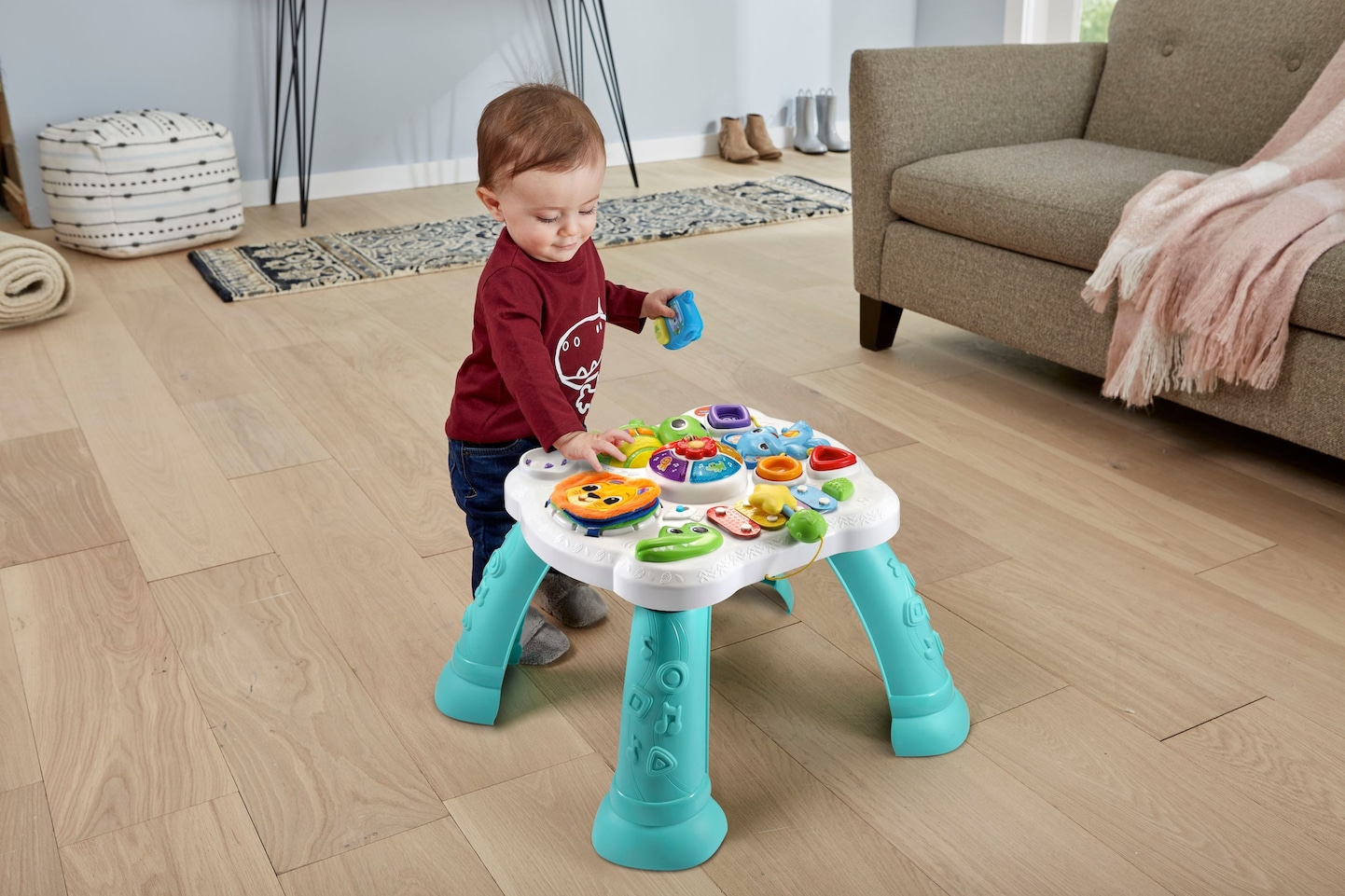 VTech Touch & Explore Activity Table with Sit-to-Stand Play, French ...