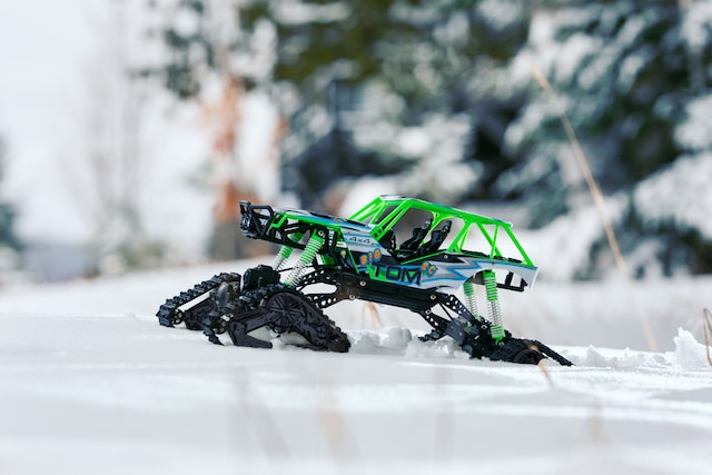 LiteHawk BIG TOM All-Terrain Remote Controlled Truck Vehicle Toy, Ages ...