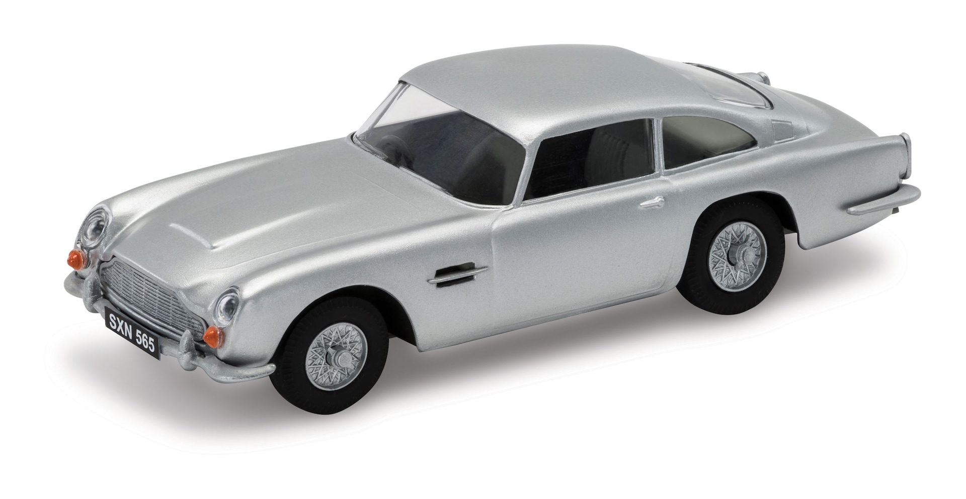 Airfix Medium Starter Set 1:32 Scale Model Car Kit, Assorted, Ages 10 ...