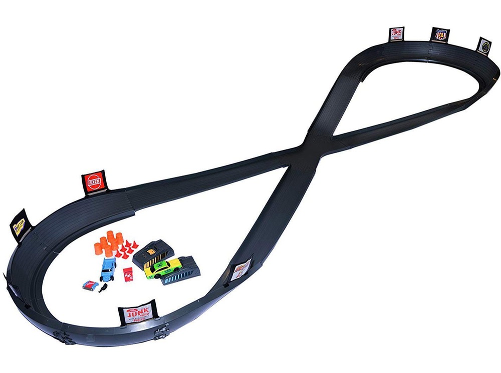 Crashracers Figure 8 Circuit Track Set | Canadian Tire