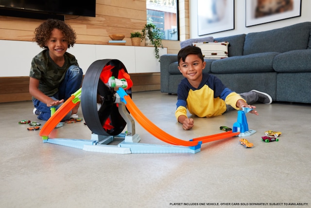 Hot Wheels Action Spinwheel Challenge Play Toy Car Stunt & Race Track ...