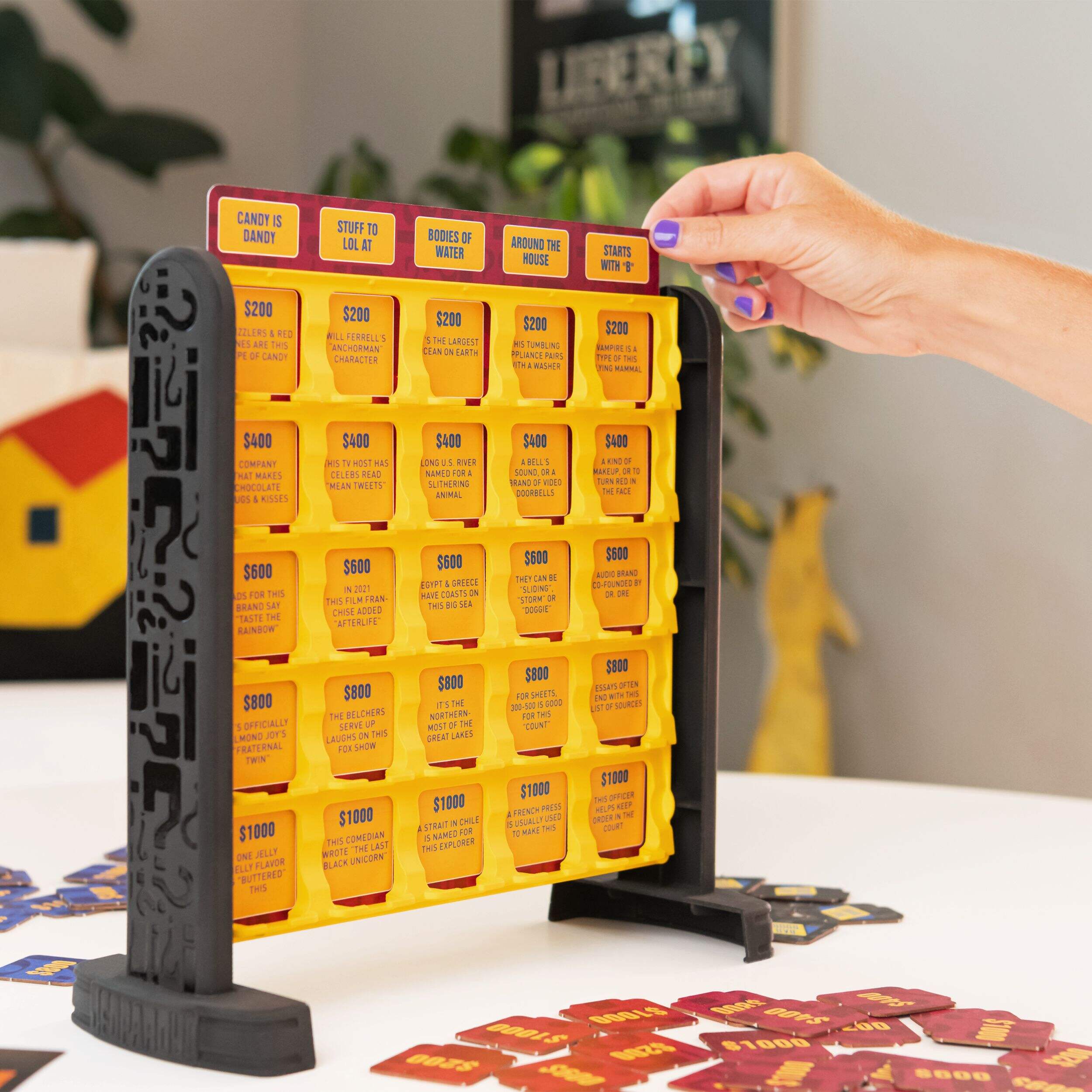 Jeopardy Family-Edition Trivia Board Game, Ages 10+ | Canadian Tire