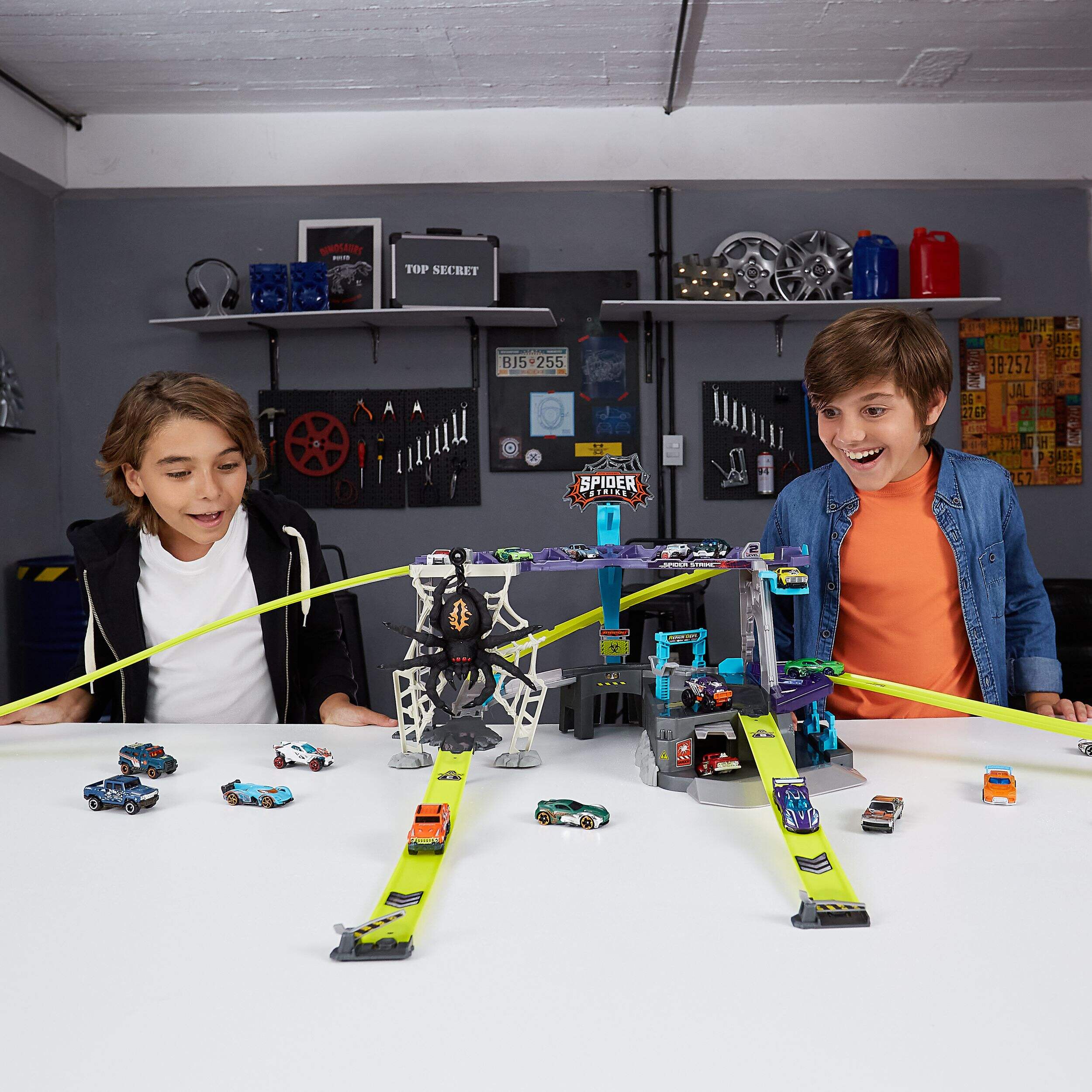 X-Shot Metal Machines Spider Strike Car Set, Ages 4+ | Canadian Tire