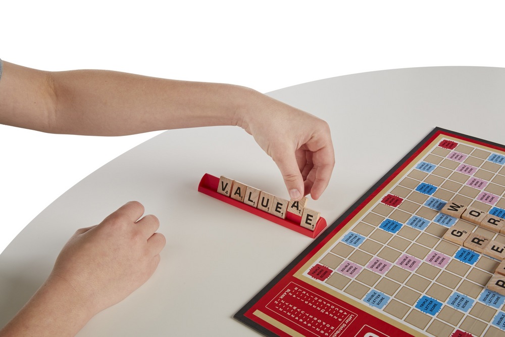 Hasbro Scrabble Crossword Game Set, Ages 4+ | Canadian Tire